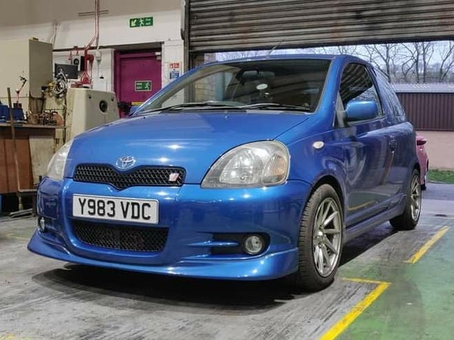 Vitz RS Lips | Style Garage UK